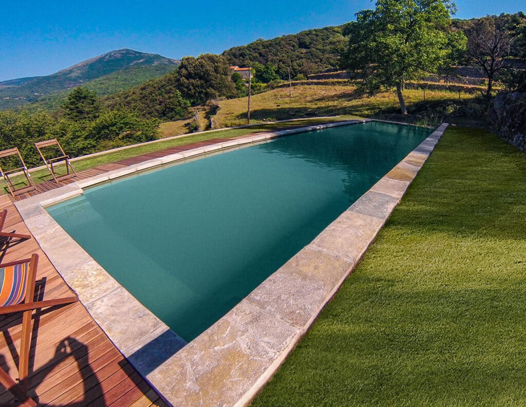 Comment Poser des Margelle de Piscine ? | Carrières Montdardier